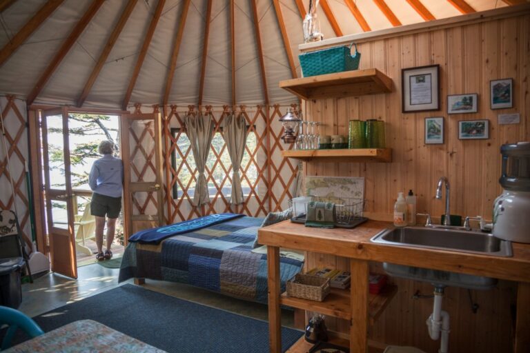 12 Best Yurts in Alaska To Rent For a Glamping Getaway - Yurt Trippers