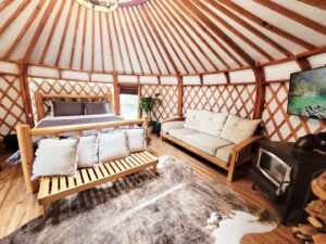 13 Best Yurts in Washington State For A Glamping Getaway - Yurt Trippers
