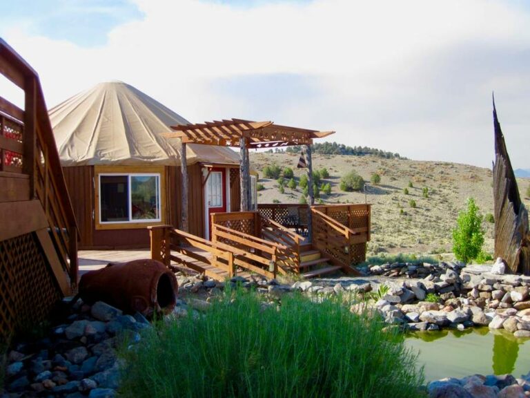 12 Best Yurts In Utah To Rent For A Glamping Getaway - Yurt Trippers