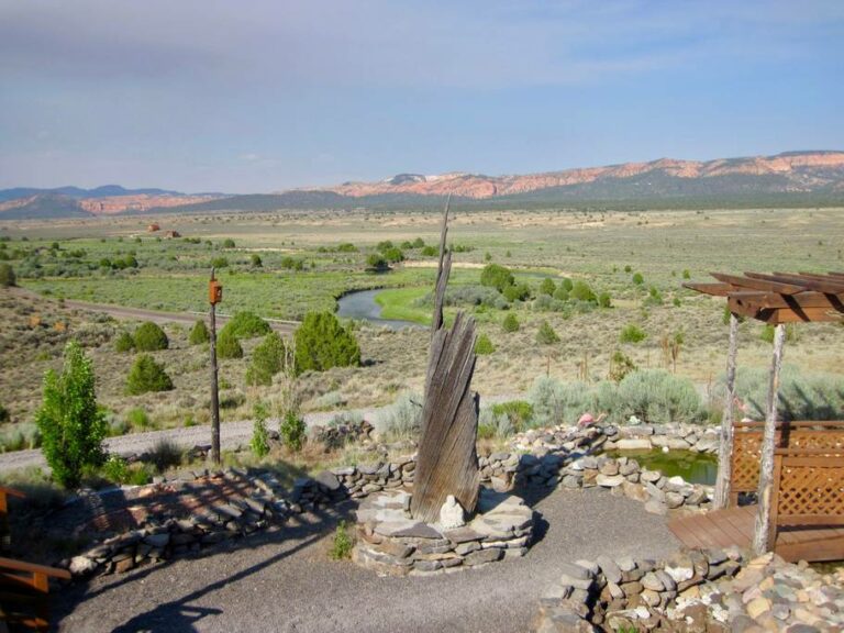 12 Best Yurts In Utah To Rent For A Glamping Getaway - Yurt Trippers